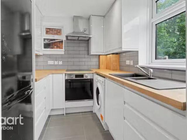 2 bedroom maisonette for rent in Norwich Road, THORNTON HEATH.