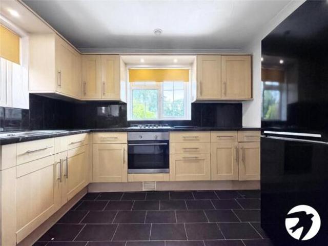 2 bedroom maisonette for rent in Nursery Close, Swanley, Kent, BR8