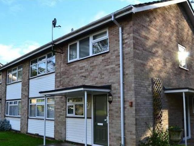 2 bedroom maisonette for rent in Old Bath Road Newbury Berks RG14