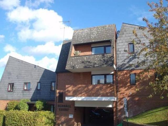 2 bedroom maisonette for rent in Old Hall Court Horn Hill Whitwell SG4