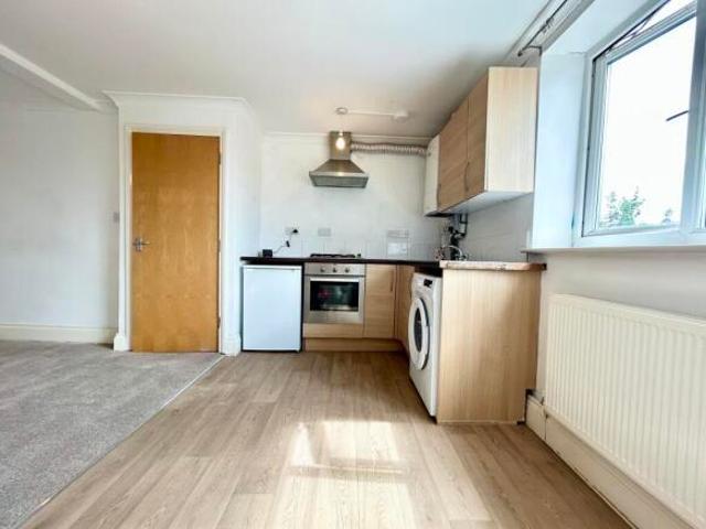 2 bedroom maisonette for rent in Queen Ann Road, Bristol, BS5