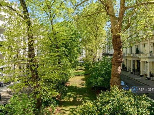 2 bedroom maisonette for rent in Queens Gardens, London, W2