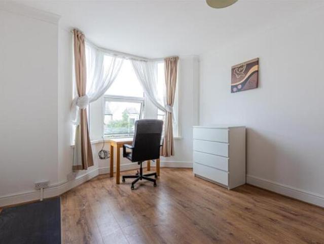 2 bedroom maisonette for rent in Richards Terrace, Roath, CF24