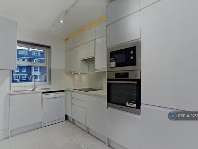 2 bedroom maisonette for rent in Riverside Mansions, London, E1W