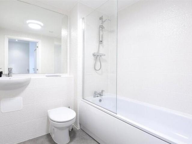 2 bedroom maisonette for rent in Robert Parker Road, Reading, Berkshire, RG1