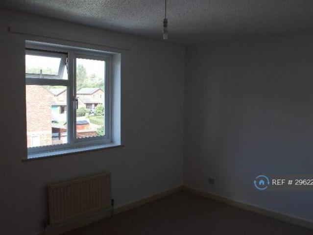 2 bedroom maisonette for rent in Roseland Drive, Exeter, EX1