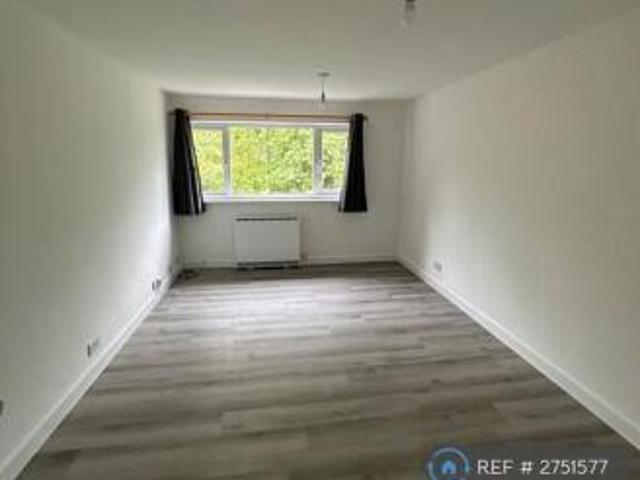 2 bedroom maisonette for rent in Rowle Close, Stantonbury, Milton Keynes, MK14