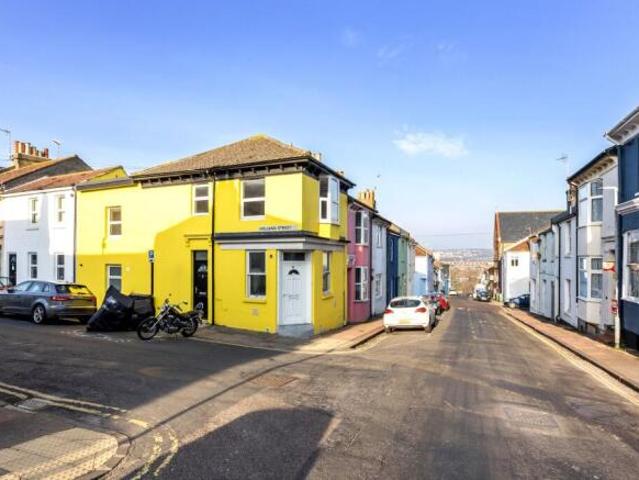 2 bedroom maisonette for rent in Southover Street, Brighton, BN2