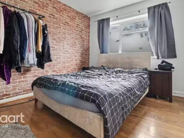 2 bedroom maisonette for rent in Sparsholt Road, BARKING, IG11