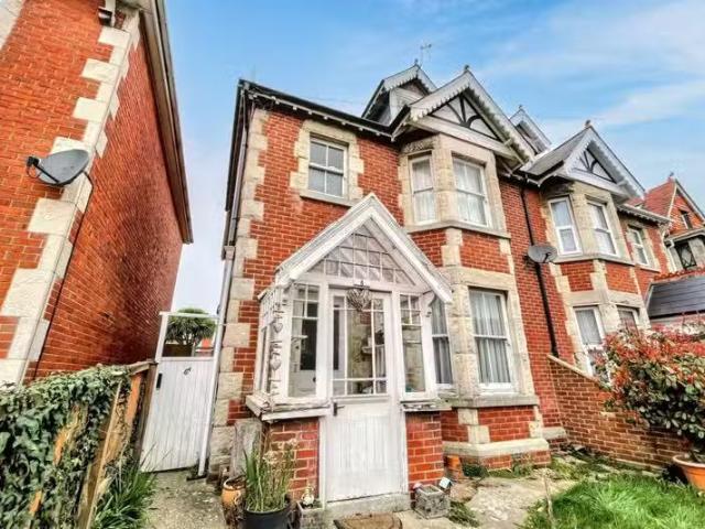 2 bedroom maisonette for rent in Swanage, BH19