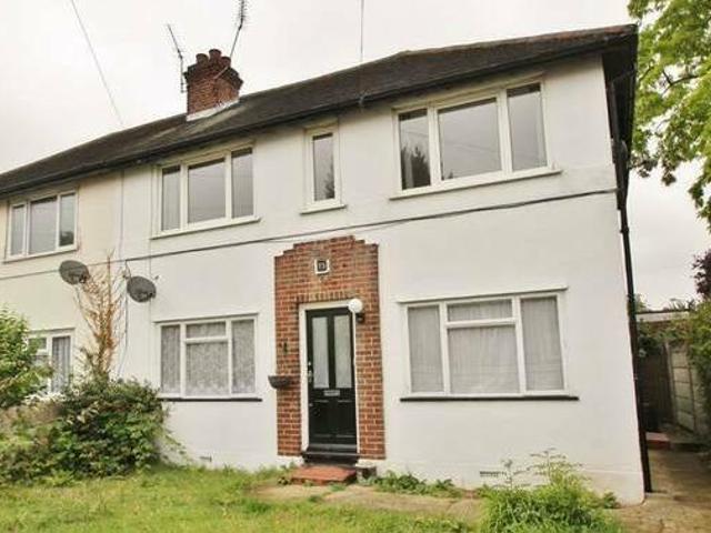 2 bedroom maisonette for rent in St Anthonys Avenue Woodford Green IG8