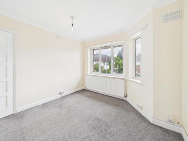 2 bedroom maisonette for rent in St. Georges Drive, Cheltenham, GL51