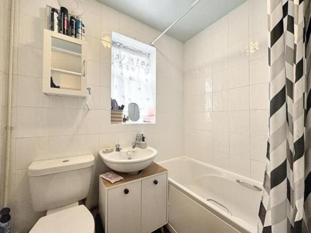 2 bedroom maisonette for rent in Sunnybank Avenue, Coventry, CV3