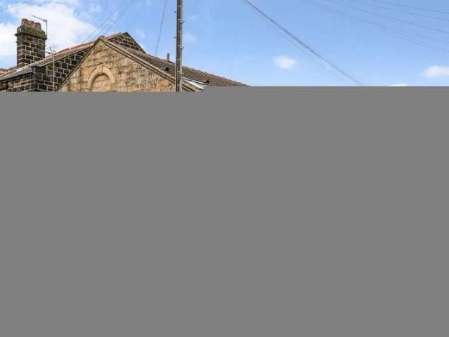 2 Bedroom Maisonette Flat