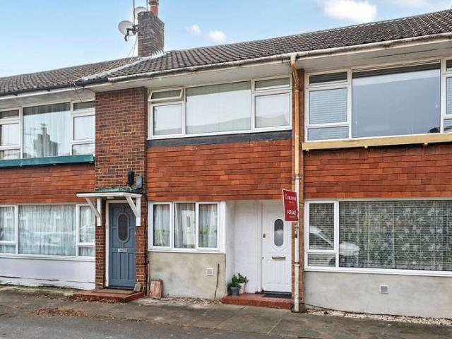 2 Bedroom Maisonette Flat