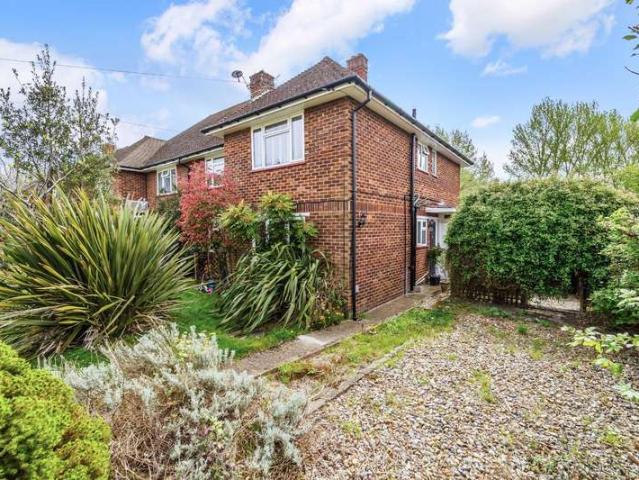 2 Bedroom Maisonette Flat