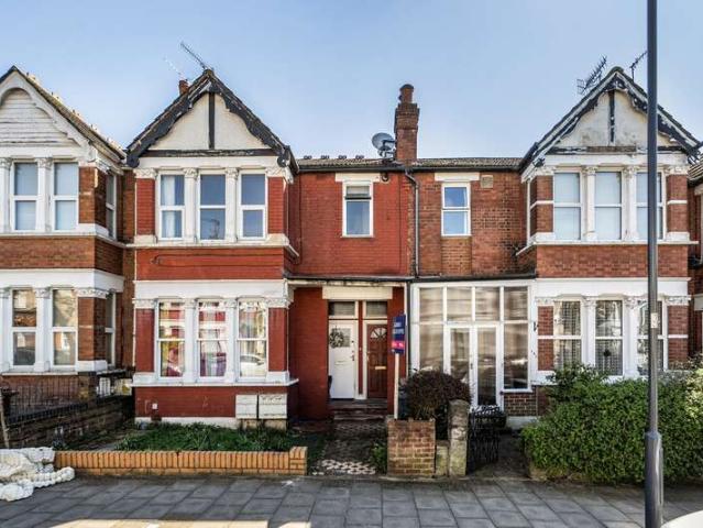 2 Bedroom Maisonette Flat