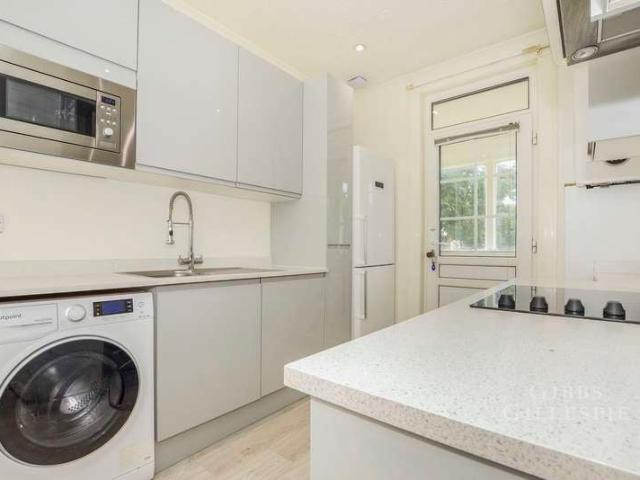 2 Bedroom Maisonette Flat