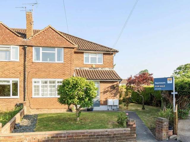 2 Bedroom Maisonette Flat