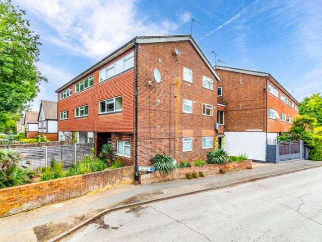 2 Bedroom Maisonette Flat