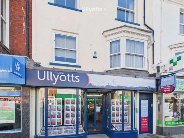 2 Bedroom Maisonette Flat