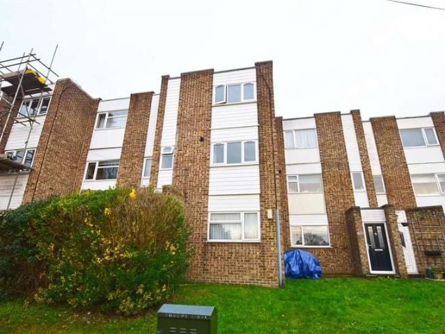 2 Bedroom Maisonette Flat