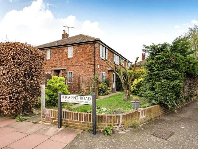 2 Bedroom Maisonette Flat