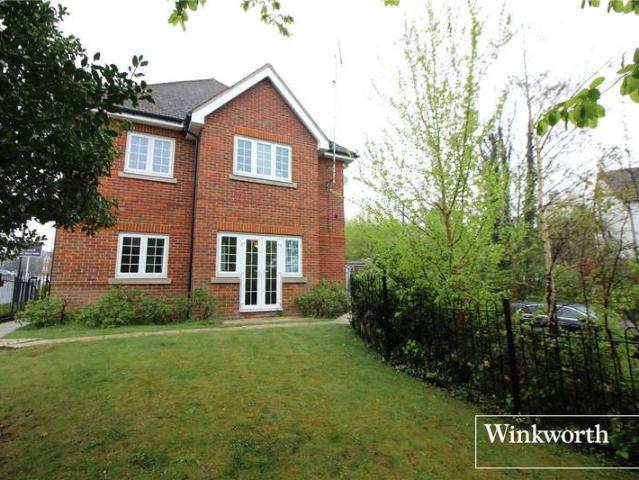 2 Bedroom Maisonette Flat