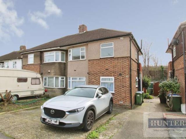 2 Bedroom Maisonette Flat