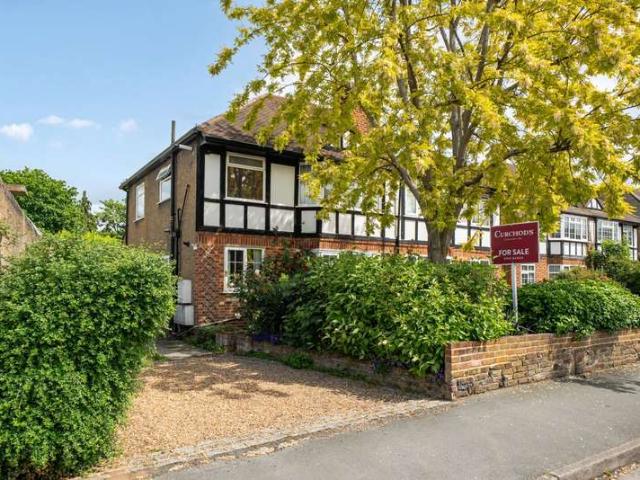 2 Bedroom Maisonette Flat