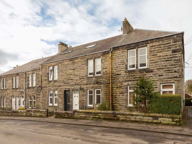 2 Bedroom Maisonette Flat