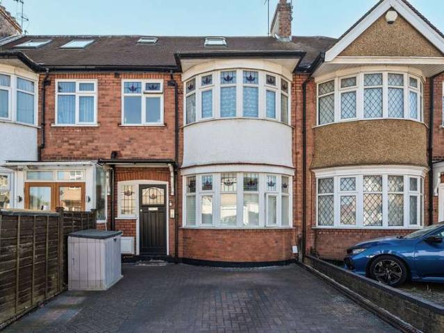2 Bedroom Maisonette Flat