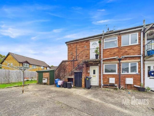 2 Bedroom Maisonette Flat