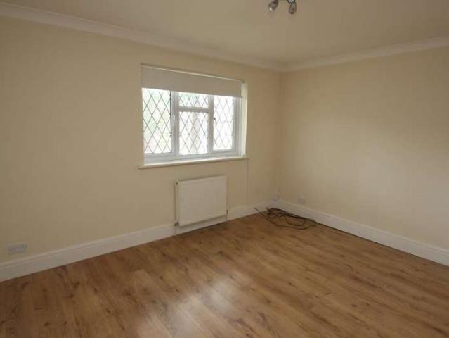 2 Bedroom Maisonette Flat