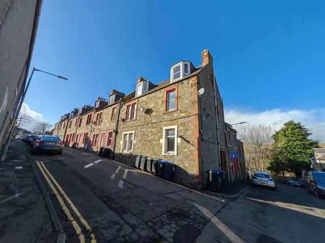 2 Bedroom Maisonette Flat