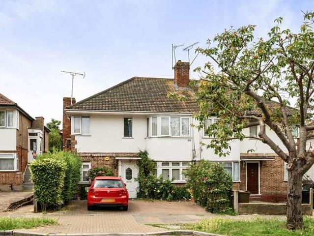 2 Bedroom Maisonette Flat