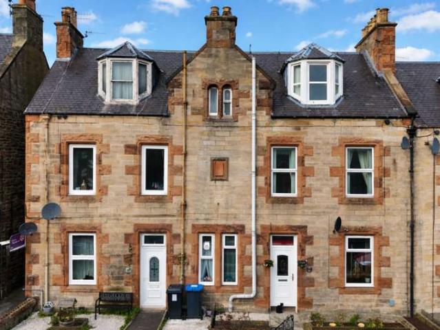 2 Bedroom Maisonette Flat