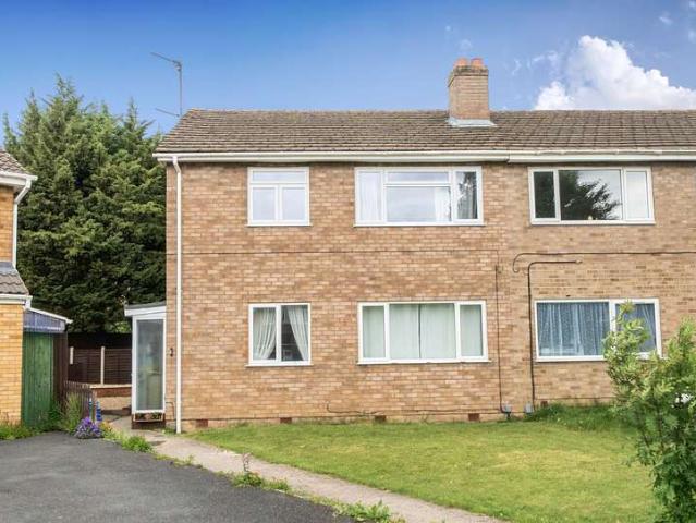 2 Bedroom Maisonette Flat