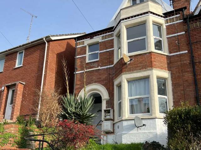 2 Bedroom Maisonette Flat