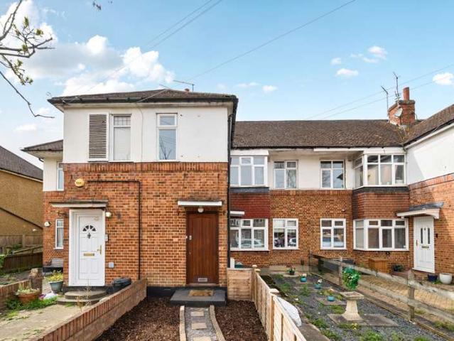 2 Bedroom Maisonette Flat