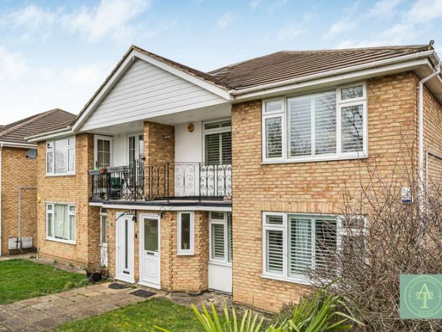 2 Bedroom Maisonette Flat