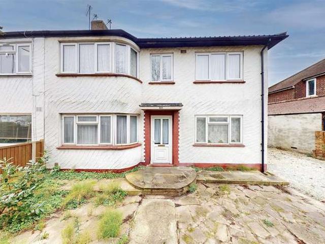 2 Bedroom Maisonette Flat
