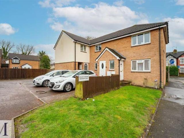 2 Bedroom Maisonette Flat