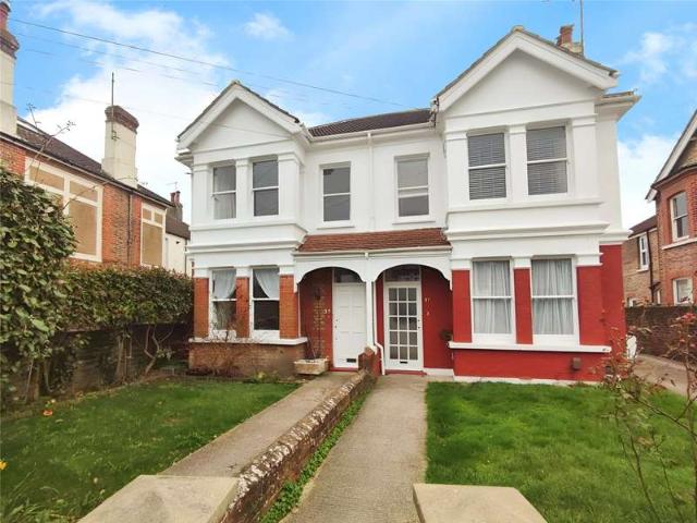 2 Bedroom Maisonette Flat