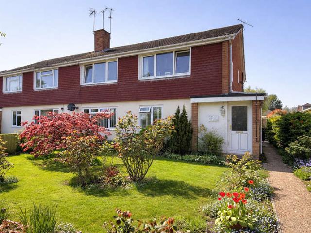 2 Bedroom Maisonette Flat