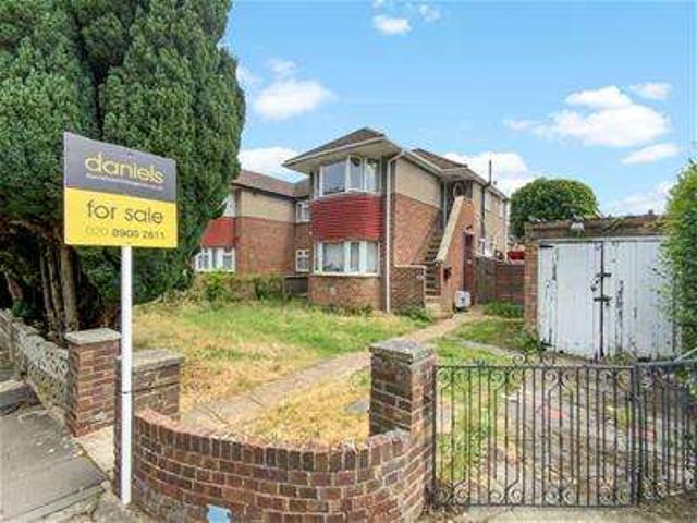 2 Bedroom Maisonette Flat
