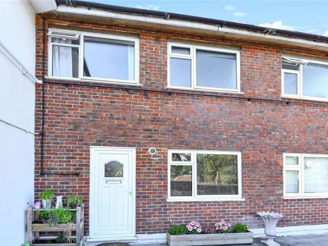 2 Bedroom Maisonette Flat