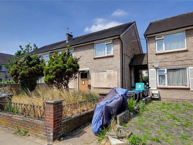 2 Bedroom Maisonette Flat