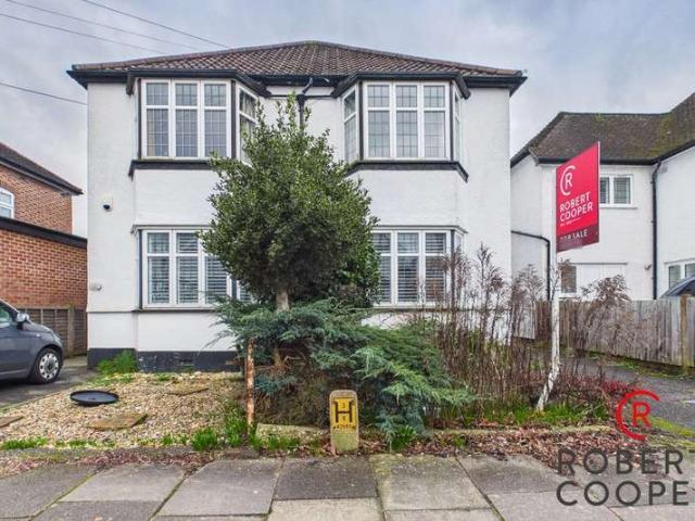 2 Bedroom Maisonette Flat