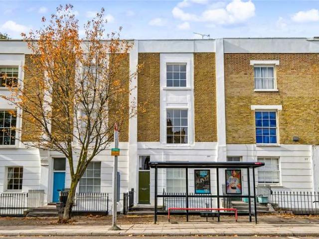 2 Bedroom Maisonette Flat